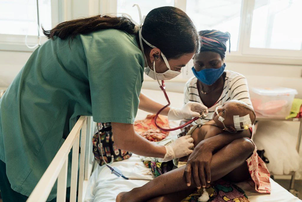 Delivering Medical Aid Where It's Needed Most | Médecins Sans ...